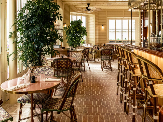 A propos / Paris / Public House